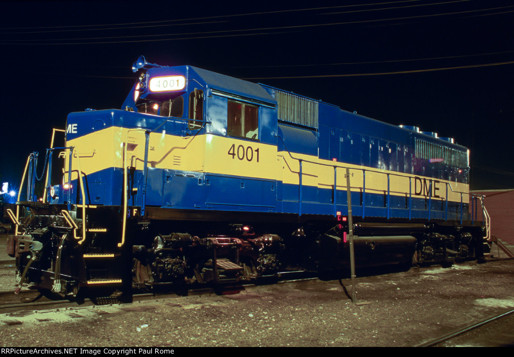 DME 4001, EMD GP40 Rebuild-Repaint, enroute to DME at CNW Proviso Yard